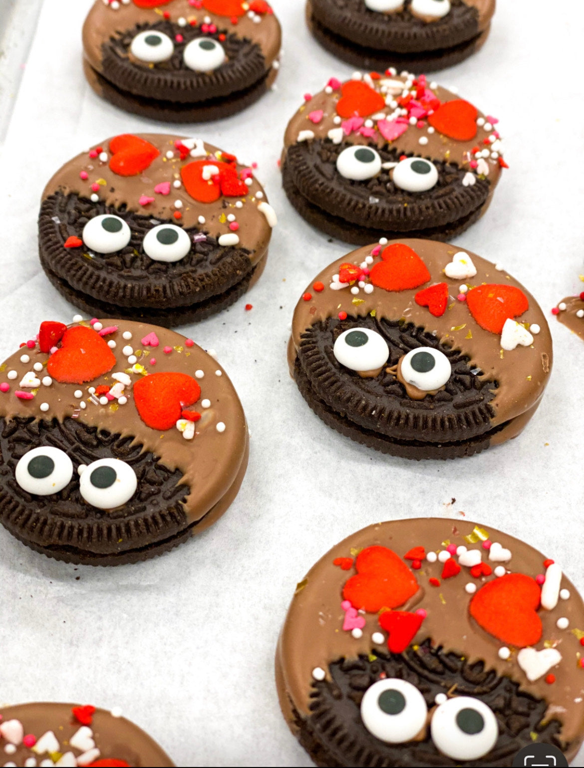 Love Bug Oreo Two-Pack – Mister Ed's Elephant Museum & Candy Emporium